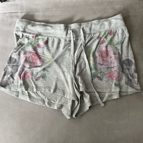 PJ Salvage | Shorts | Pj Salvage Pajama Shorts Grey Skull Flowers ...